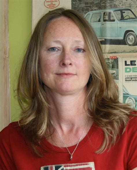 Considering Art Podcast Ros Burgin Sculptor Bob Chaundy