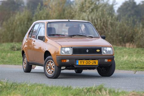 Vooruitstrevender Dan Je Denkt De Renault 14 Uw Garage