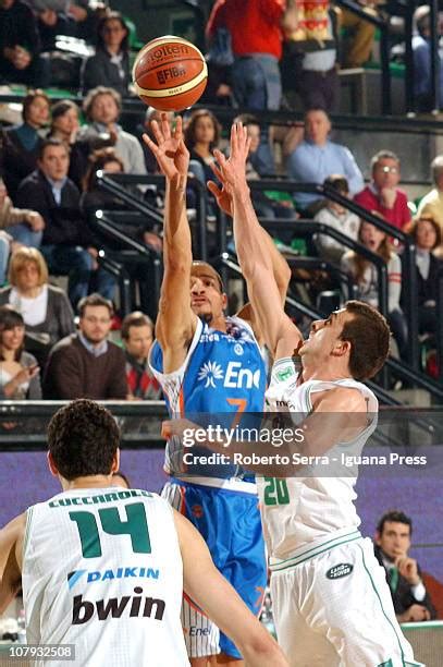 515 Anthony Roberson Photos And High Res Pictures Getty Images