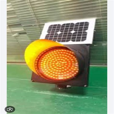 Solar Traffic Light Color Black At Best Price In Delhi Pravina