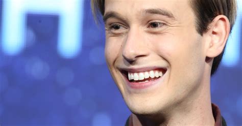 Is Hollywood Medium Real Why Tyler Henry Doesnt Care If You Believe Him