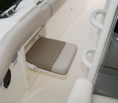 Boston Whaler Boat Configurator