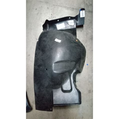 Peugeot 406 1997 Front Mudguard Cover Fender Liner Banana Leaf 1pc