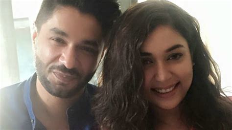 کومل رضوی ہولی وڈ فلم میں کاسٹ Life And Style Dawn News Urdu