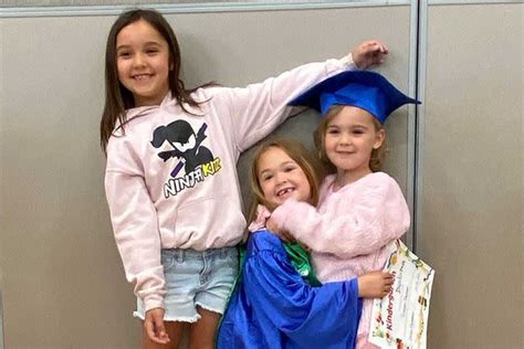 What We Know About Travis Deckers Mental Decline Before His Daughters Were Found Slain In The Woods