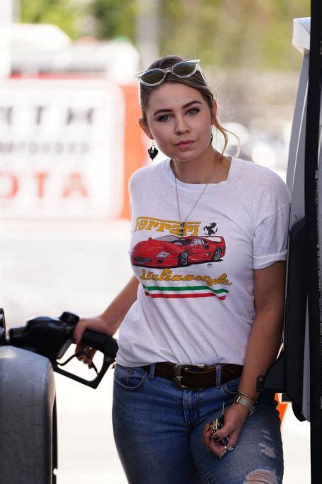 Ayla Kell Seen In North Hollywood Famousfix