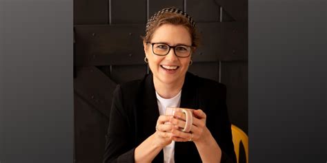 Jenna Fischer Shares Her Breast Cancer Journey A Call For Awareness 1075 Kool Fm