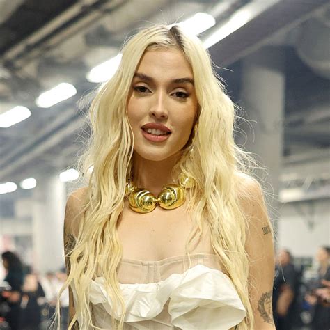 Elena Rose The Venezuelan Singer And Songwriter Behind Your Favorite