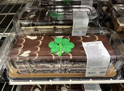 6 Most Enormous Costco Desserts That Can Feed A Crowd