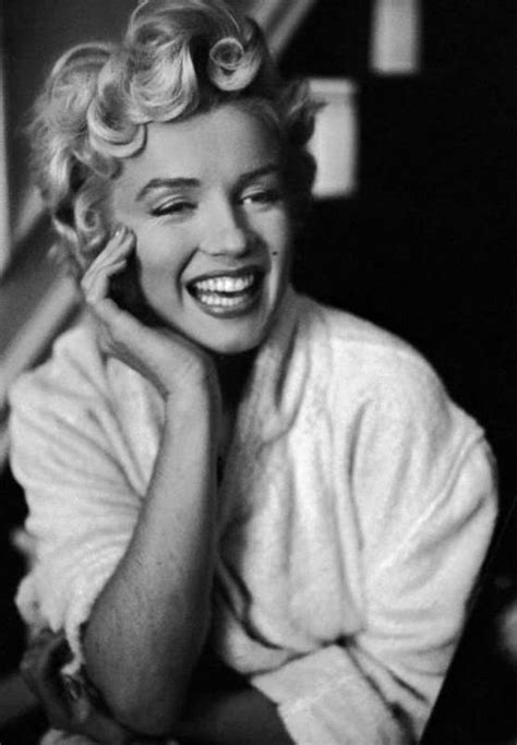 Marilyn Monroe Smile Marilyn Monroe S Beaming Smile Captured In Never