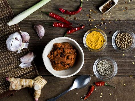 Make Your Own Thai Red Curry Paste With This… Spice And Ginger