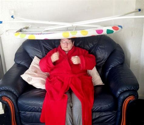 Things On My Nan Twitter Account Top 10 Pictures Metro News