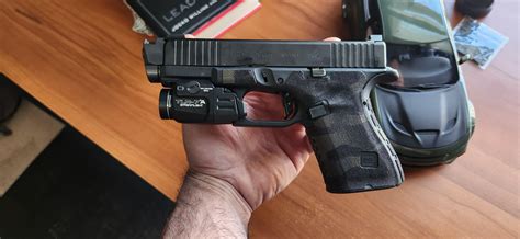 Glock 19