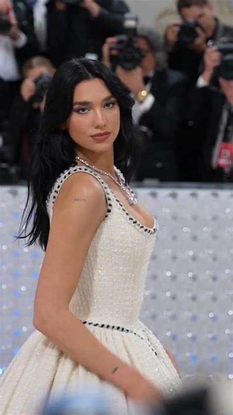 Best 12 Dua Lipa At The 2023 Met Gala Artofit