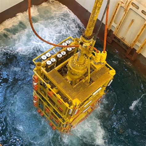 Deepwater Riser Systems Helix Energy Solutions