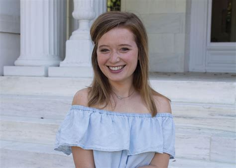 Kathryn Stalnaker • Graphic Design Usa