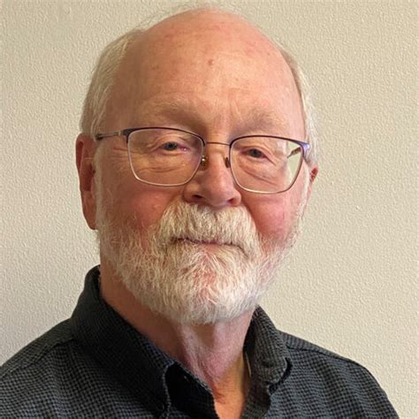 Wayne Pretzer Senior Technical Analyst Technology Research Profile