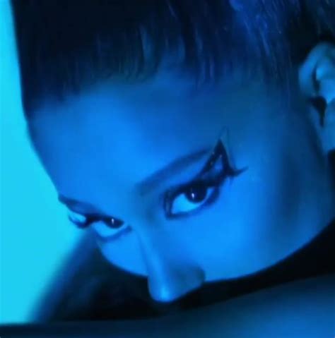 Pin By N On Arigato Grande Ariana Grande Lockscreen Ariana Music Ariana Grande