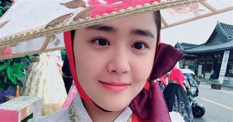 즐거운 한가위 되세요 문근영 근황 공개 단아한 모습