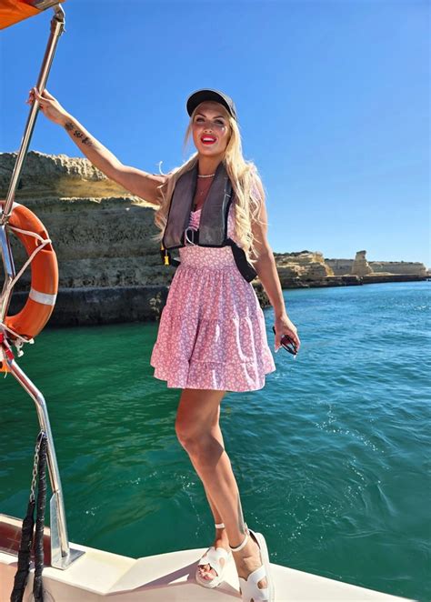 Svetur Laiką Leidžianti Reveka Devolskytė Atsidūrė Ligoninėje „smogė