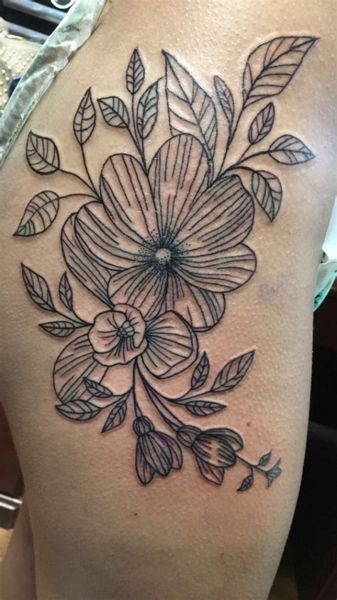 Pin By Melissa Fischer On Tattoos Tattoos Floral Hip Tattoo Flower