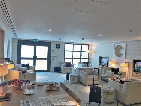 London City Airport Business And First Class Lounge Review At The Private