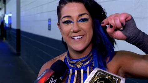 Bayley Forms Surprising Alliance On Wwe Raw
