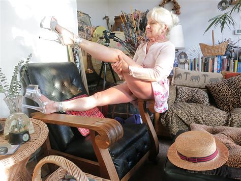Long Legged Granny Photo 14 83 X3vid
