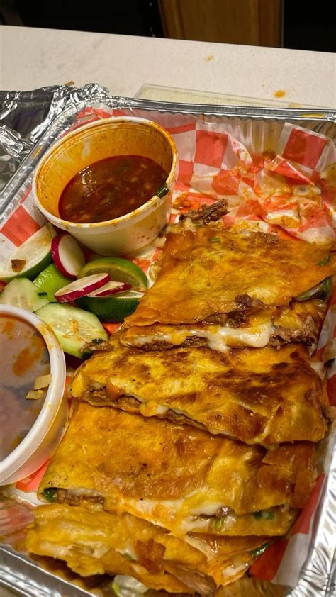 Quesadilla Birria
