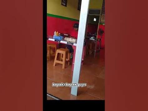 BAKSO JUMBO TETELAN UNTUK BAPAK - YouTube