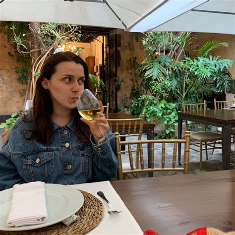 About The Hippie Capitalist Medium