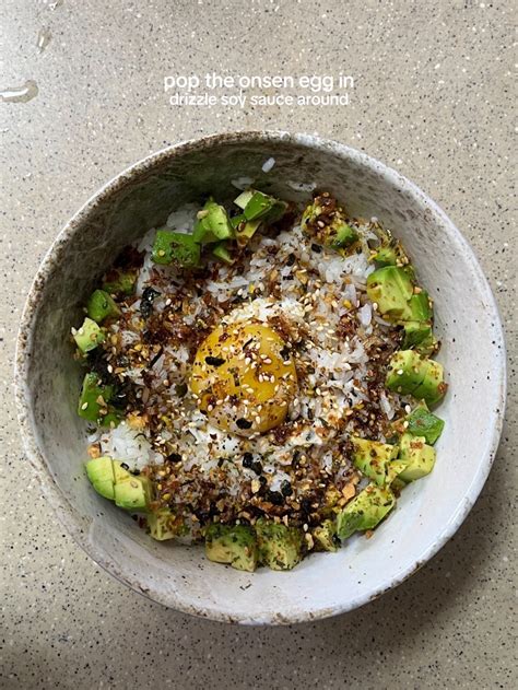 How To Make A Simple And Nourishing Onsen Egg Bowl With Rice Avocado