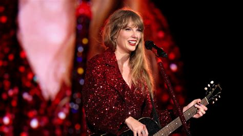 Who Is Taylor Swifts Hey Stephen About