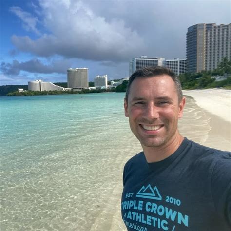 Robert G Gettinglost10 • Threads Say More