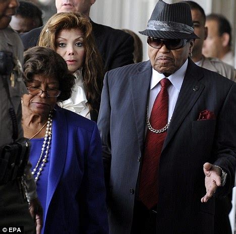 What Katherine And Joe Jackson Arrive Together For Hearing Dr