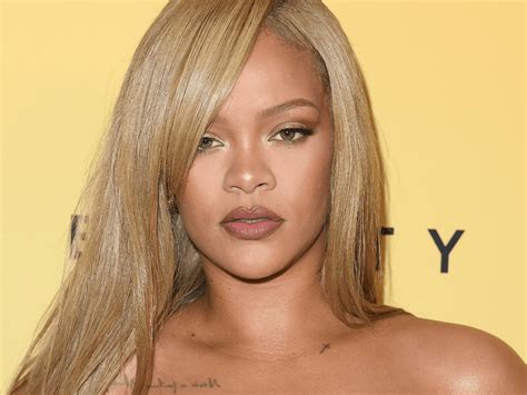 Rihanna Debuted A Bright Blonde Pixie Cut To Announce Fenty Hair Care