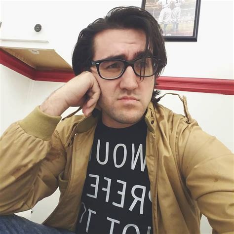 Tim Suttons Instagram Twitter And Facebook On Idcrawl