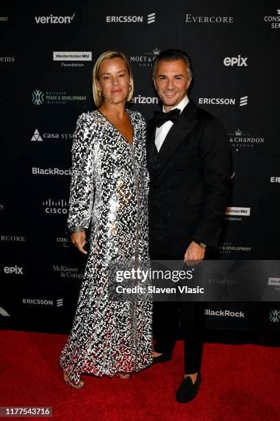 Janey Whiteside Photos And Premium High Res Pictures Getty Images