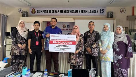 Pws Pws Salur Rm30 000 Wakaf Fisabilillah Tingkatkan Smart Classroom