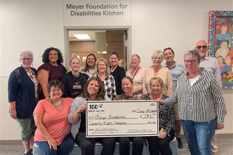 Meyer Foundation Receives 7 800 Donation Newsroom University Of Nebraska Medical Center