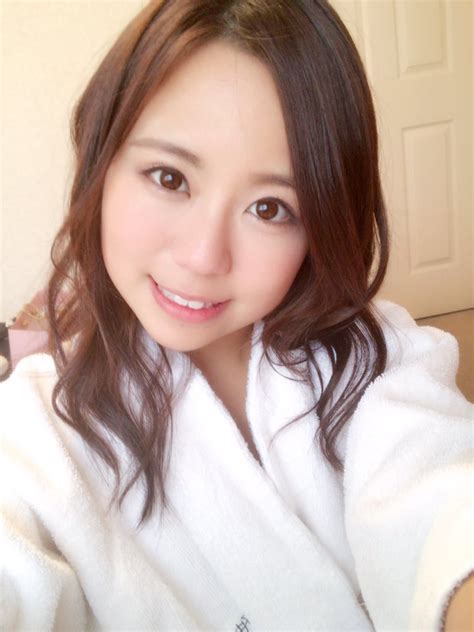 Kawd 881 はじける笑顔の南国美少女 神谷充希avデビュー 甜美的笑容！敏感的身體！連吉村卓也想偷襲的南國少女 神谷充希 Dmm