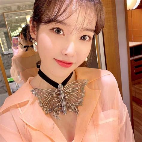 9 Female Idols Who Slay Their Looks With Beautiful Chokers Koreaboo