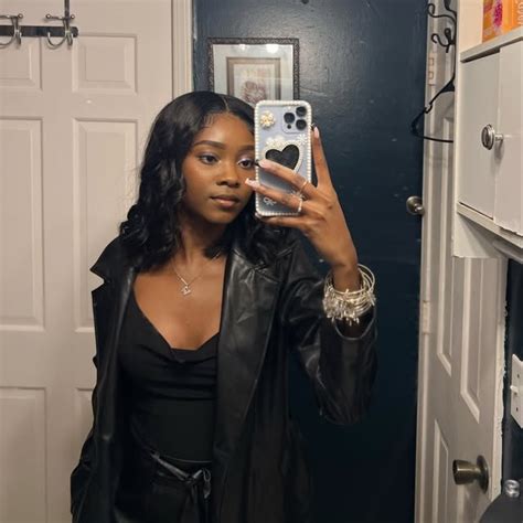 Syndie🍫 Pyt Dyyy On Threads