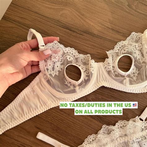 Peep Hole Bra Open Cupless Hole In Bra For Nipple Sheer Lace Bra In