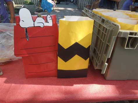 Diy Snoopy Goodie Bags Snoopy Birthday Snoopy Birthday Party Snoopy