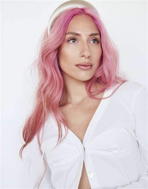 Mars Un Shareable Candy Pack For All Pink Packs • Ads Of The World