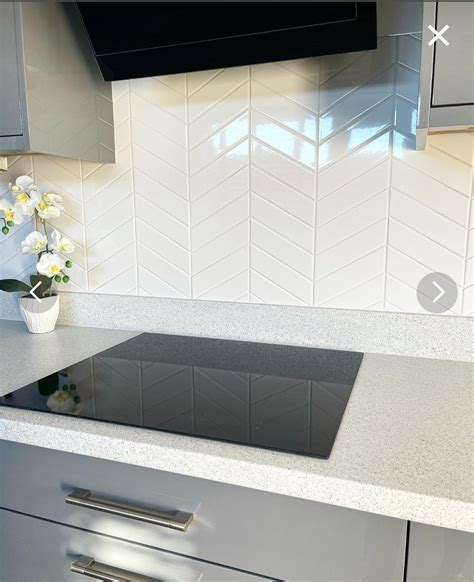 Chevron Tile Backsplash For Stylish Kitchens