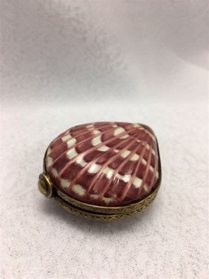 The Cottage Shop Limoges Clam Shell Box