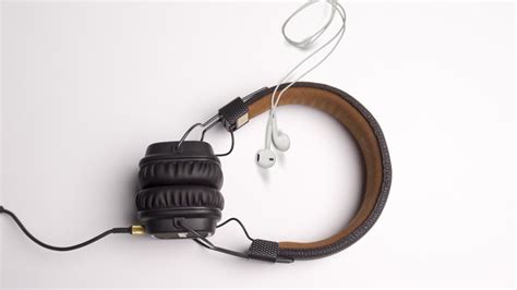 Differenza Tra Cuffie E Auricolari Qual è La Differenza Tra