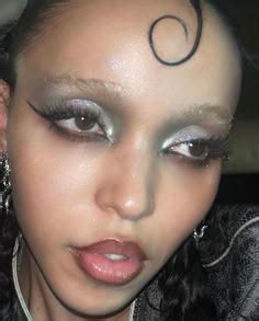 110 Ideas De Fka Twigs Thing 1 Pelo Editorial Crop Tops Adolescentes